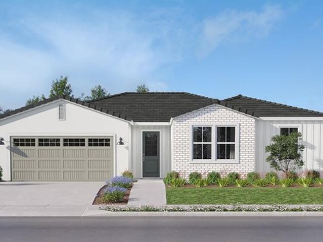 1661 Valley Rd S, Madera, CA 93636