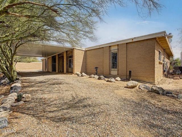 1661 W Magee Rd, Tucson, AZ 85704