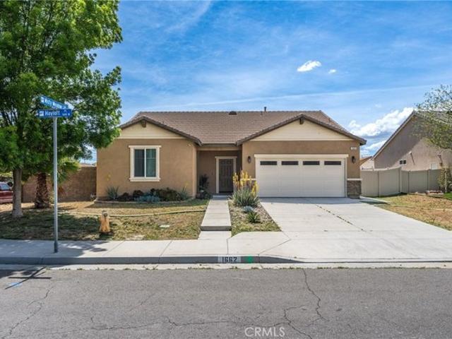 1662 Hayloft Pl, San Jacinto, CA 92582