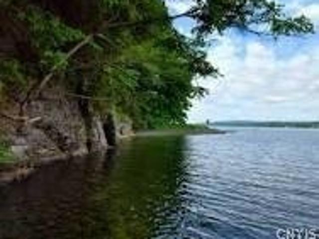1662 Willowdale Rd, Skaneateles, NY 13152