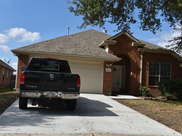 16630 Great Oaks Glen Dr, Houston, TX 77083