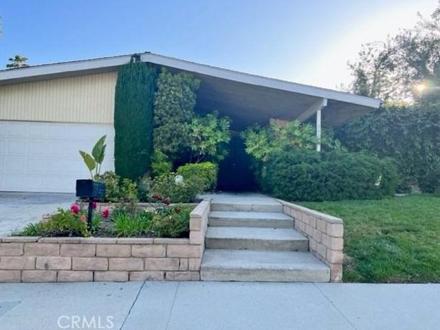 16632 Park Ln Cir, Los Angeles, CA 90049