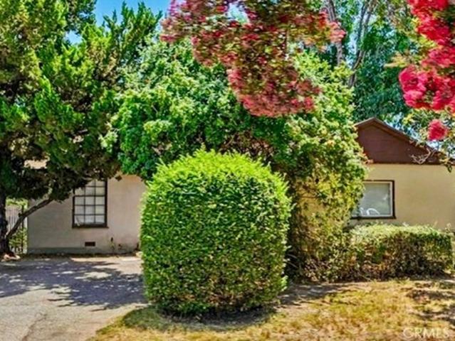 16636 Gilmore St, Van Nuys, CA 91406