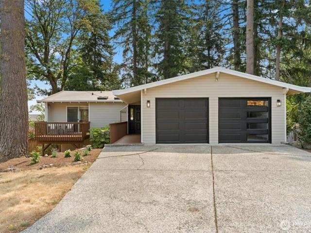 16639 SE 26th Pl, Bellevue, WA 98008