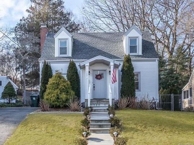 1663 Melville Ave, Fairfield, CT 06825