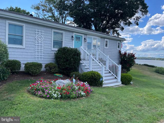 1663 Cliff Dr, Edgewater, MD 21037 | MLS #MDAA2124