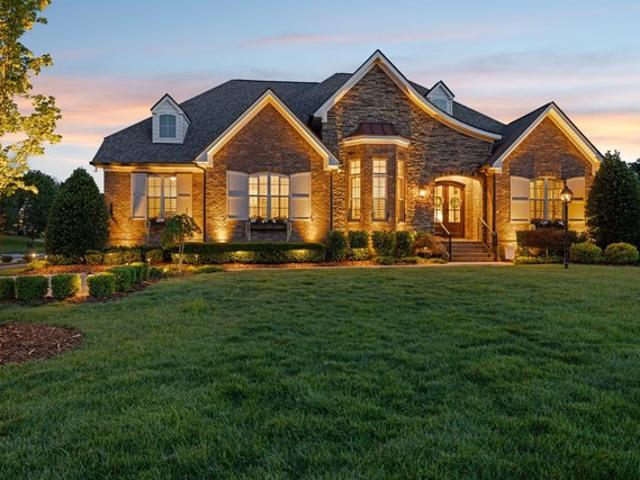 1663 Sunset Park Dr, Nolensville, TN 37135