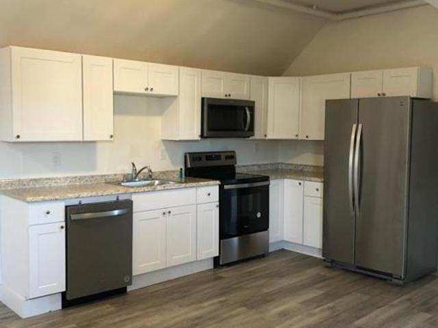 166 168 Bridgeport Ave #3 Milford, CT 06460