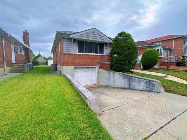166 2 th Avenue | Compass