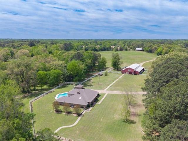 166 County Road 2112, Pittsburg, TX 75686