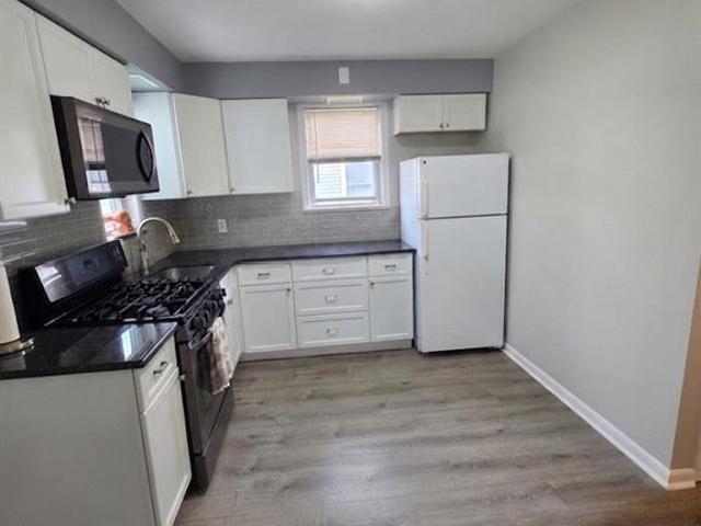 166 Carmita Avenue # 2