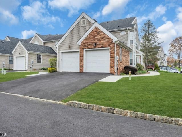 166 Aster Ct, Whitehouse Station, NJ 08889 | MLS #4021 | Compass