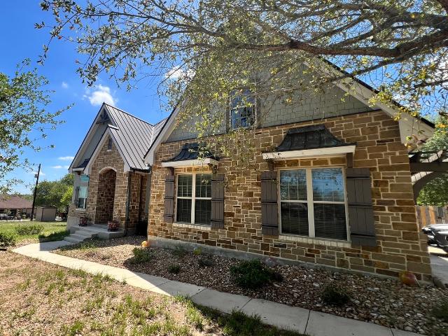 166 Big Oak Dr, Adkins, TX 78101 | MLS #1952
