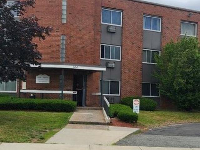 166 Gravel St Unit B13, Meriden, CT 06450