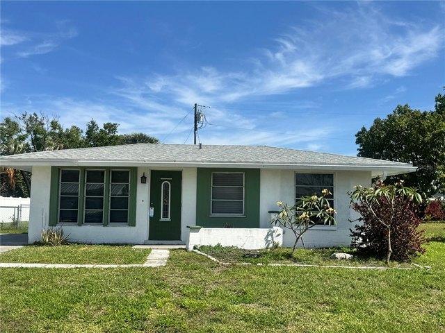 166 Dartmouth Dr NW, Port Charlotte, FL 33952