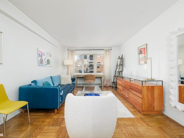 166 E 35TH Street 11B