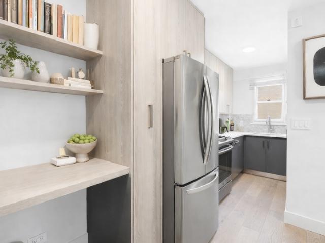 166 E 35TH Street 12E