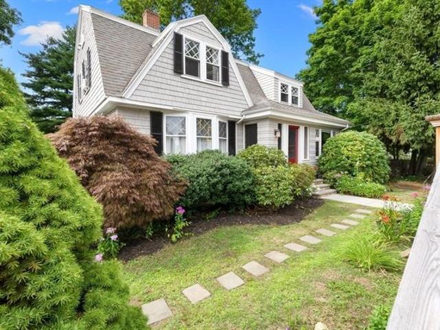 166 Essex St, Beverly, MA 01915