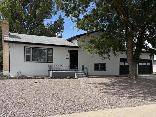166 Fordham Cir, Pueblo, CO 81005