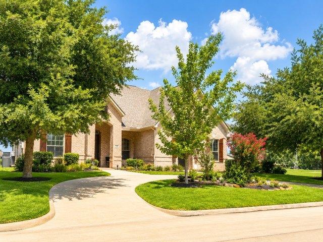 166 Hillsborough Dr W, Montgomery, TX 77356