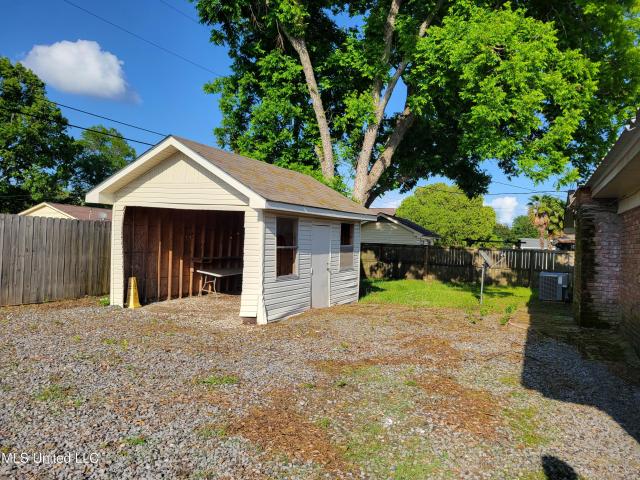 166 Lee Avenue