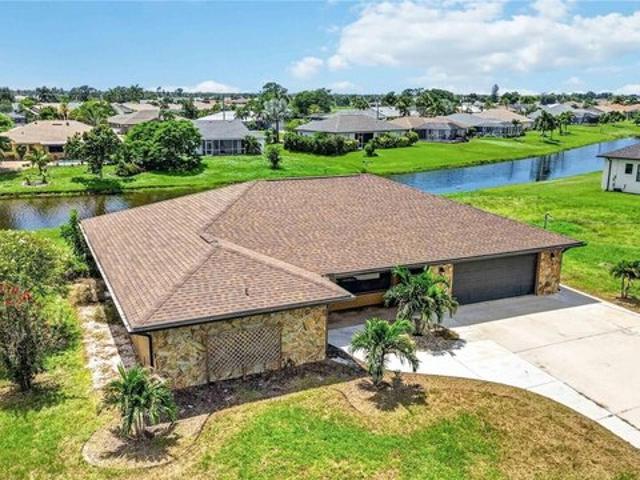 166 Mark Twain Ln, Rotonda West, FL 33947