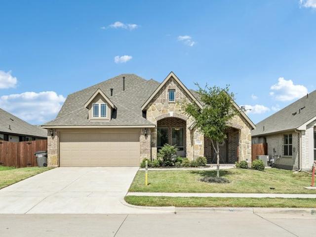 166 Martinique Dr, Lancaster, TX 75146