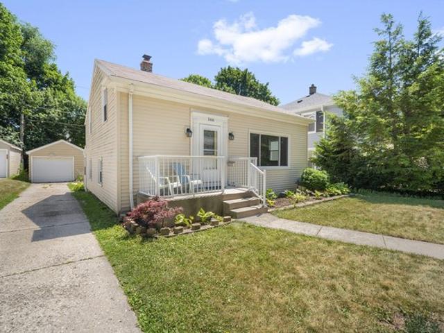 166 N 91st Pl, Milwaukee, WI 53226