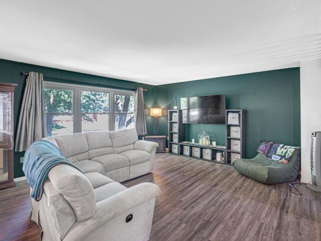 166 N Woodland Drive