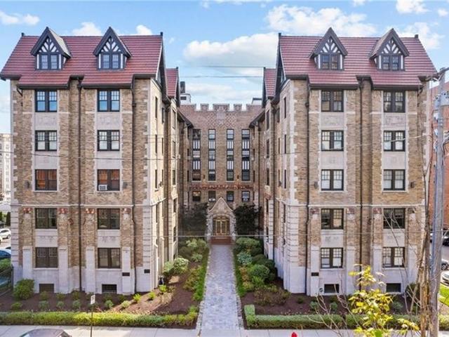 166 N Dithridge St Apt 2A, Pittsburgh, PA 15213