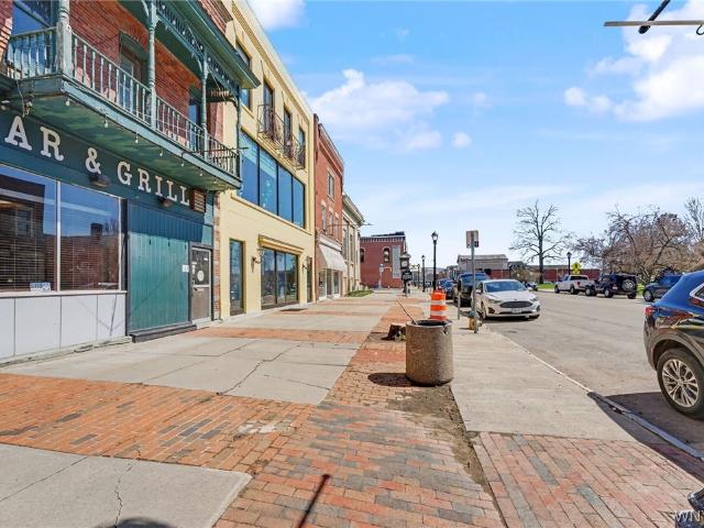 166 N Main St