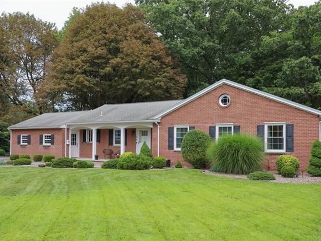 166 Nob Hl, Rochester, NY 14617