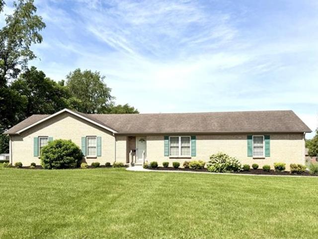 166 Secretariat Dr, Harrodsburg, KY 40330