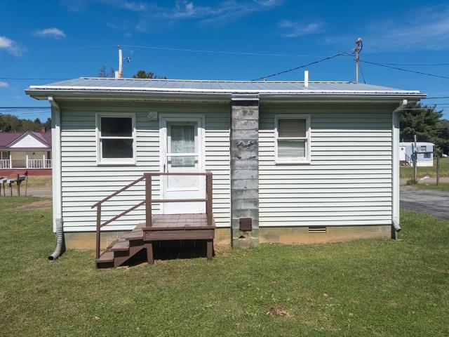 166 Slemp Creek Rd