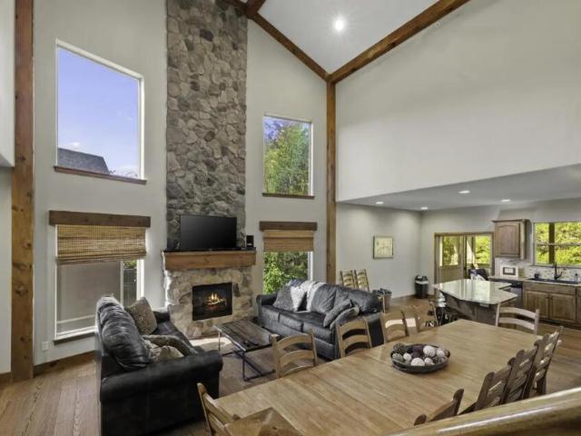 166 Streamside Drive