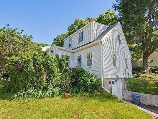 166 Suomi Rd, Quincy, MA 02169