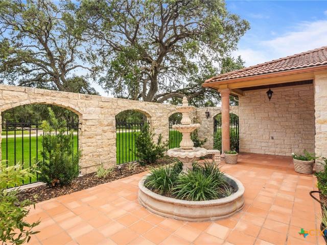 166 Post Oak Bend