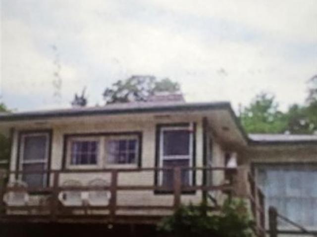 166 W Lake Dr, Medicine Park, OK 73507