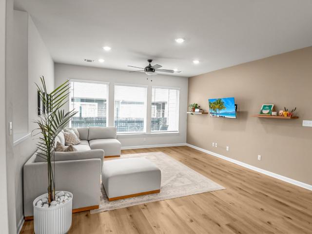 166 Twistleaf Dr