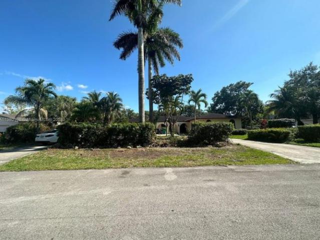 16740 277th St SW, Homestead, FL 33031