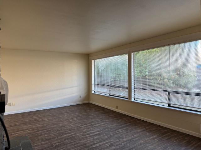 16747 3rd Ave NE, Shoreline, WA 98155 3 Bedroom Apartment for Rent at 16747 3rd Ave Ne, Shoreline, WA 98155