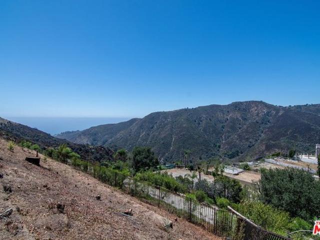 16748 Monte Hermoso Dr, Los Angeles, CA 90272