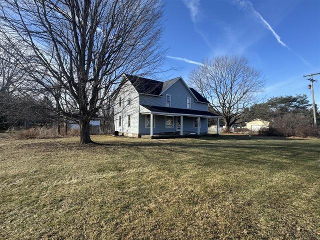 1674 E Clinton Trail