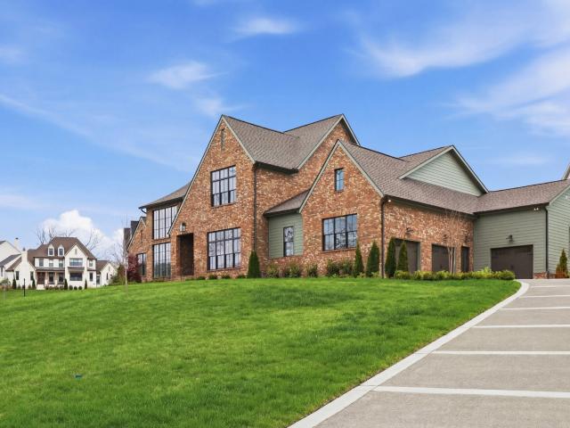 1674 Geralds Dr