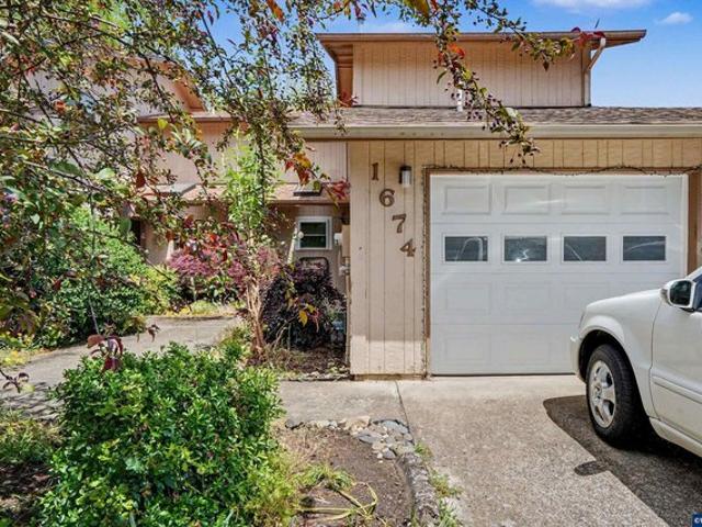 1674 SW Country Club Pl, Corvallis, OR 97333