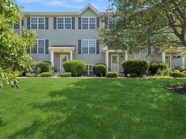 1674 W Turtle Creek Ln, Round Lake, IL 60073