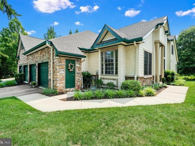 1674 Yardley Dr, West Chester, PA 19380