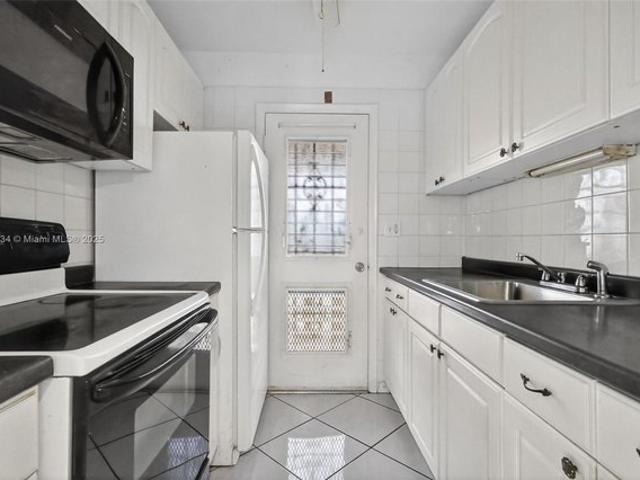16750 NE 14th Ave Apt 310, Miami, FL 33162