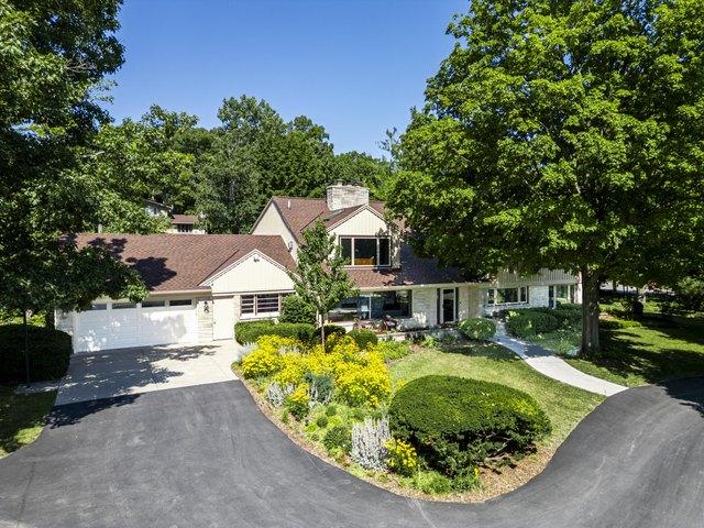 16755 Shore Line Dr, Brookfield, WI 53005