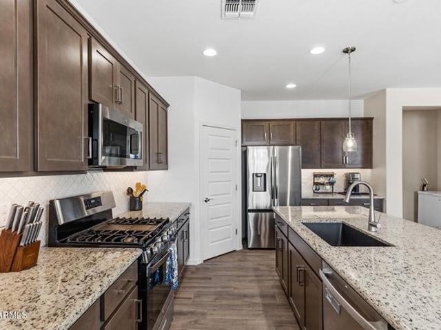 16759 W Canterbury Dr, Surprise, AZ 85388